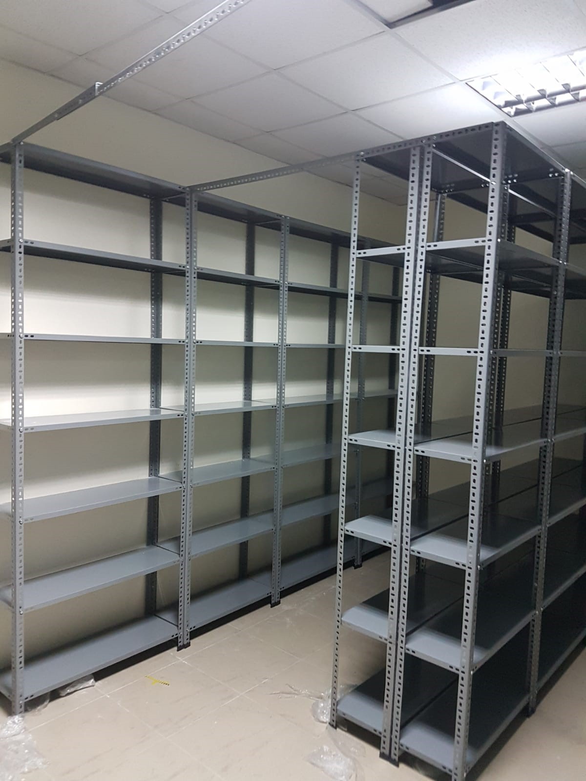 Çelik Raf Sistemleri - Gri Raf Sistemleri - Endüstriyel ve Depo Rafları