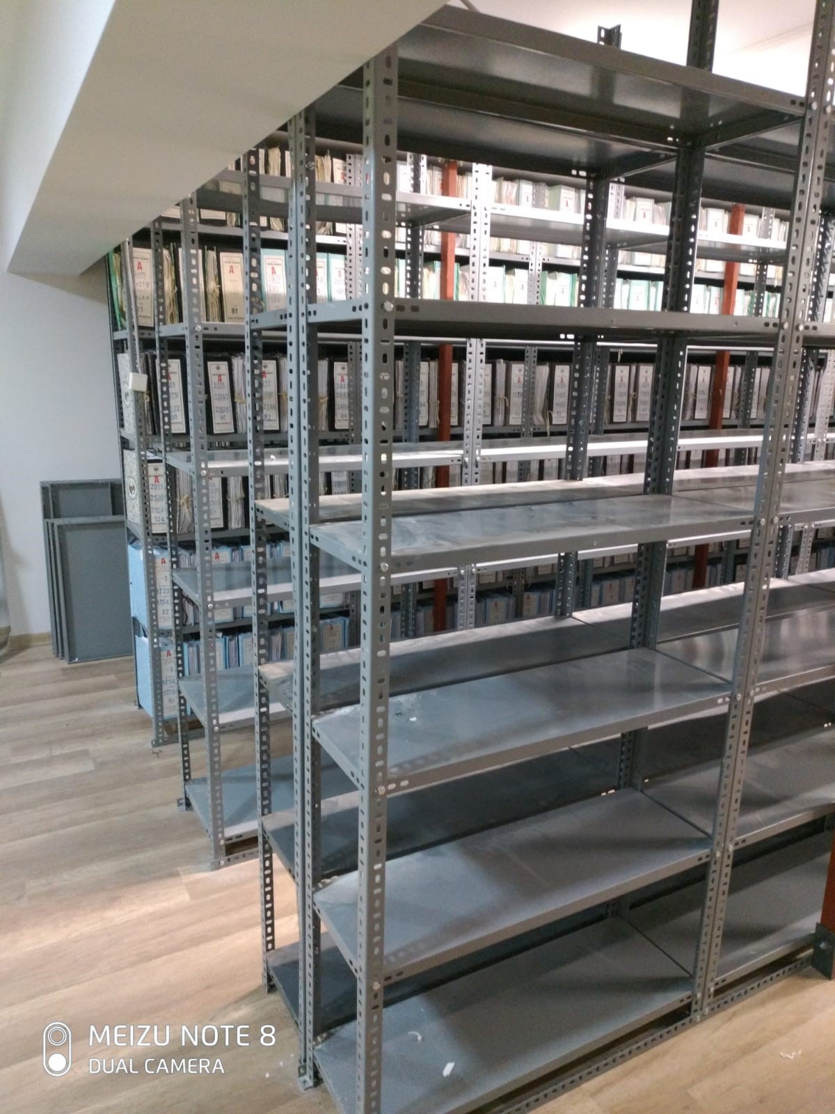 Çelik Raf Sistemleri - Gri Raf Sistemleri - Endüstriyel ve Depo Rafları