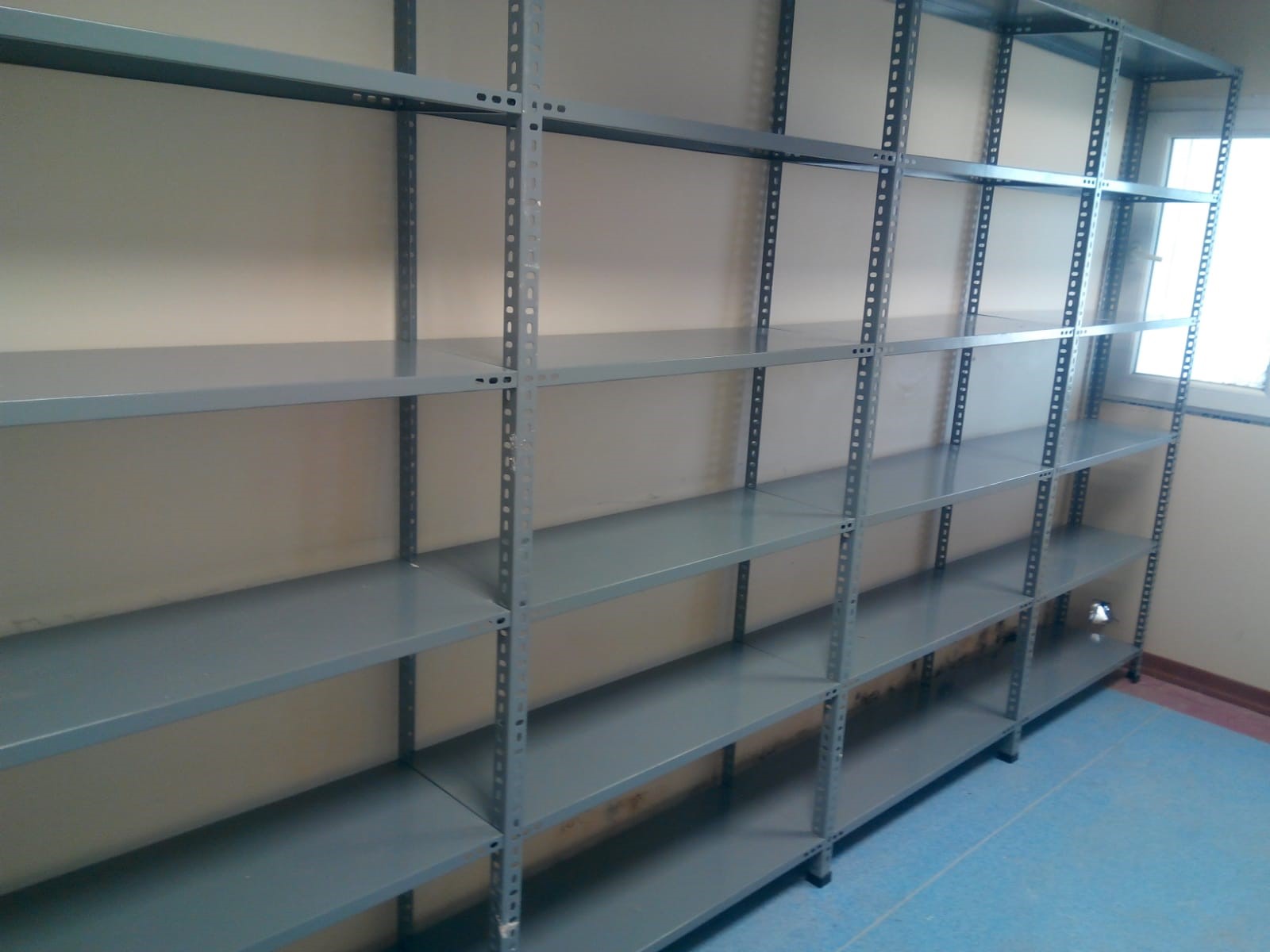 Çelik Raf Sistemleri - Gri Raf Sistemleri - Endüstriyel ve Depo Rafları